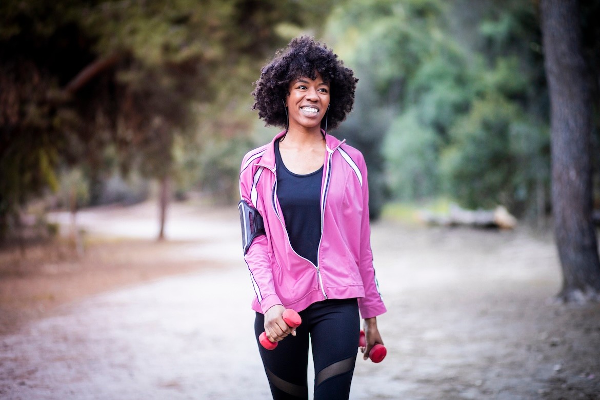 9 Trainer-Approved Arm Exercises To Do While You're Walking | theSkimm